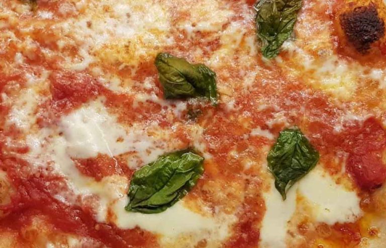What is the Ultimate Pizza Baking Temperature for Perfect Pizza? - The ...